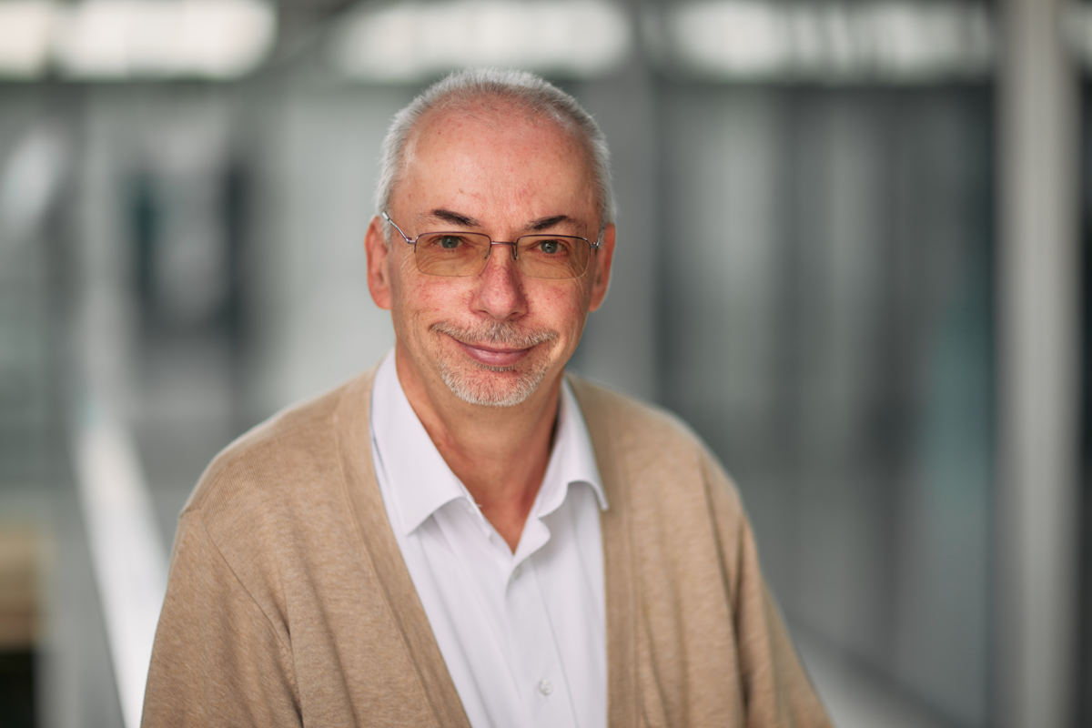 Professor Steve Bond elected as Fellow of the Econometric Society ...